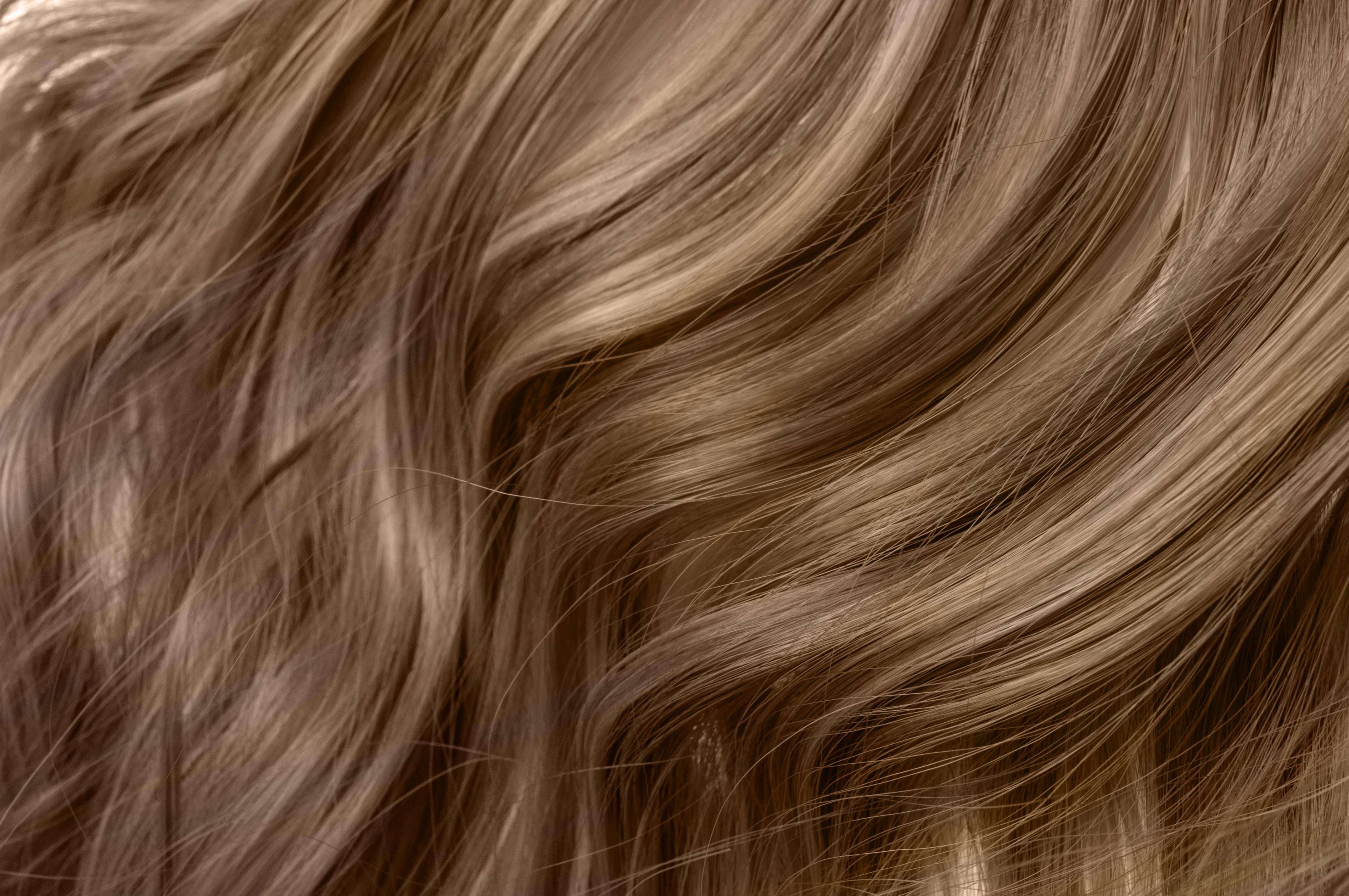 Dirty blonde hair natural store